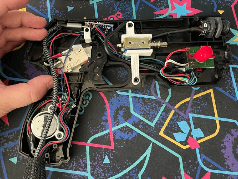 A Look At The GUN4IR Light Gun - Retro Handhelds