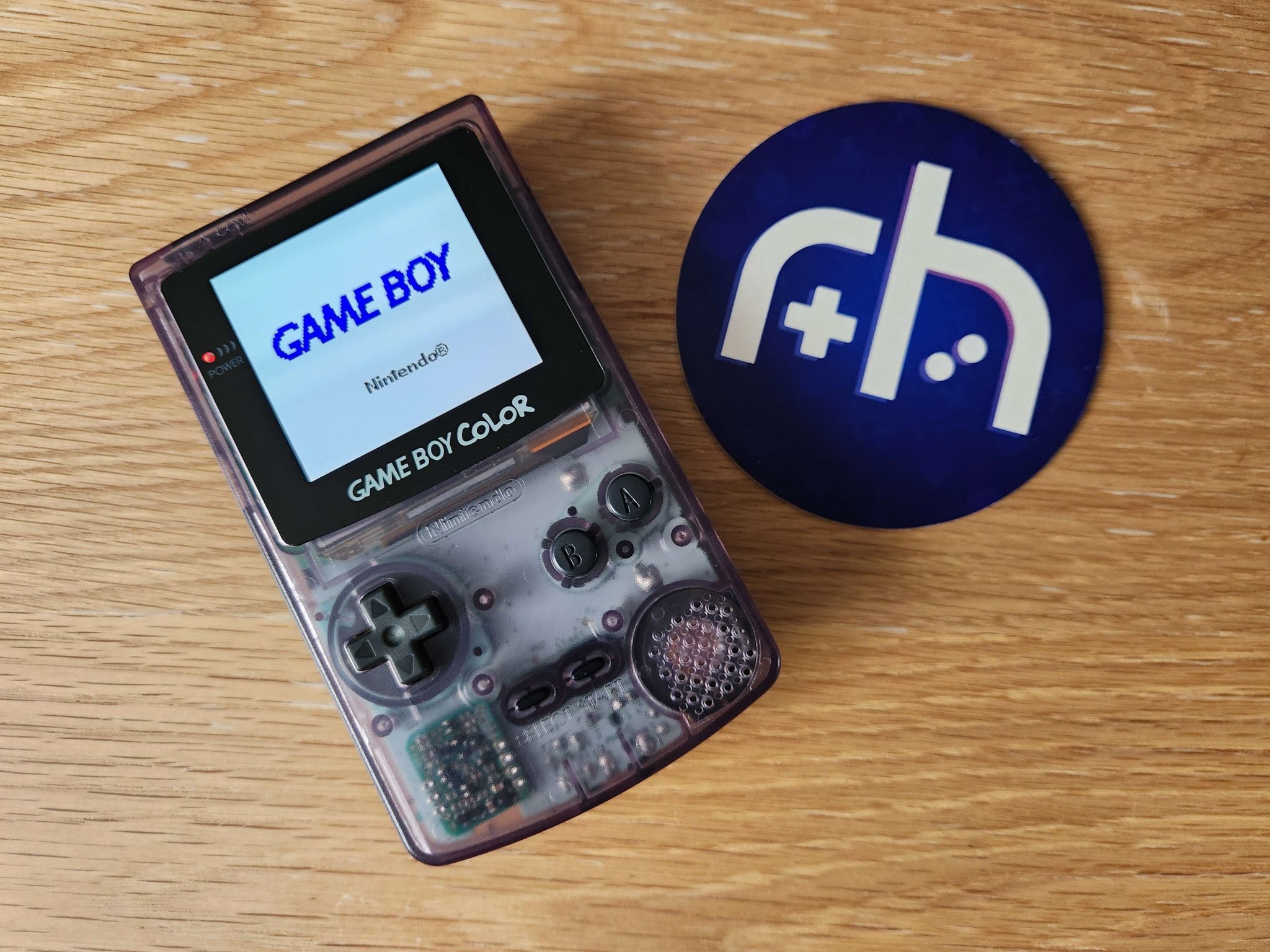 Modding a GBC: The Truth About the AMOLED Game Boy Color Mod - Retro Handhelds