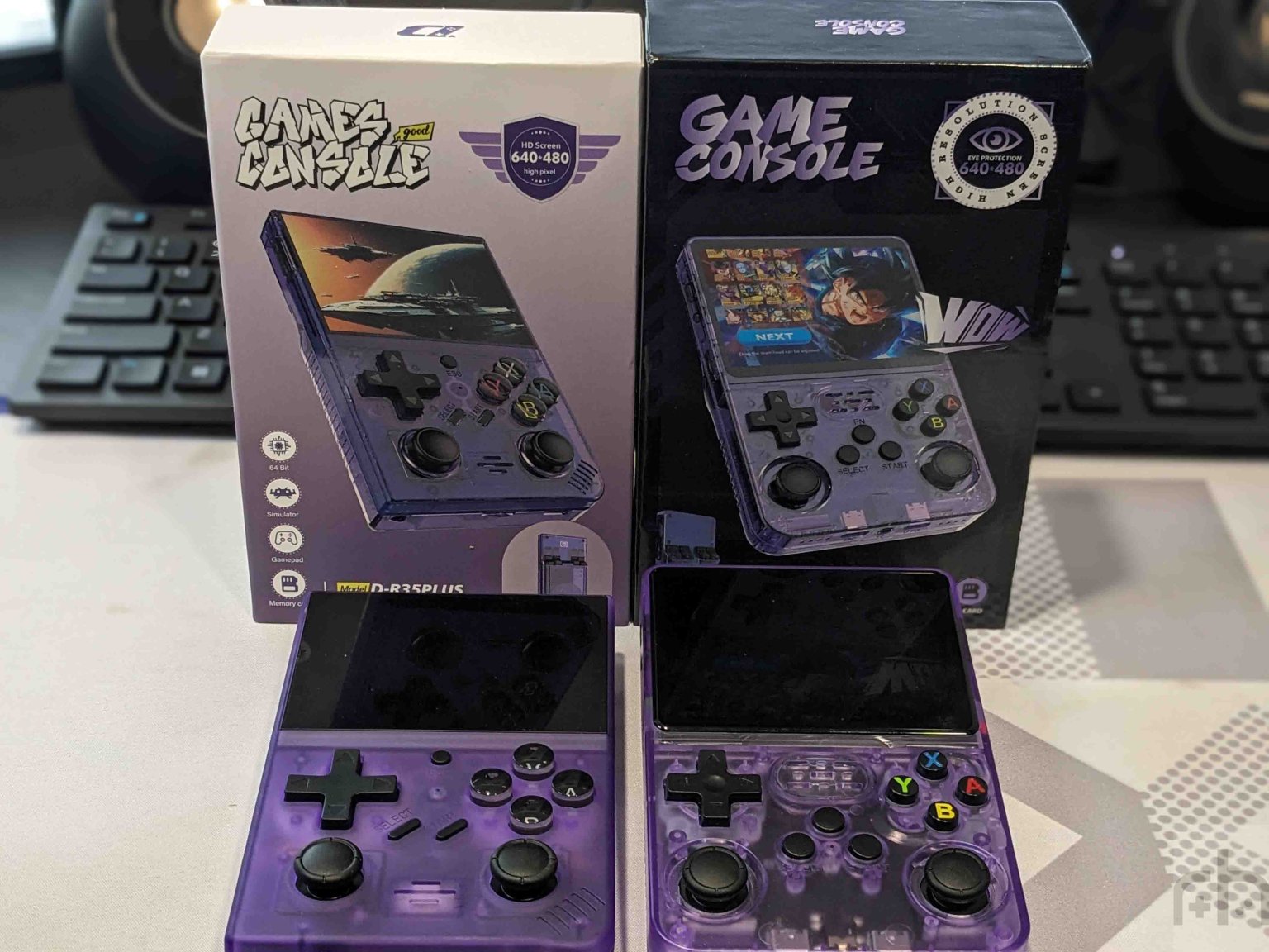 D-R35Plus Hands On: A Lesson in Deception - Retro Handhelds