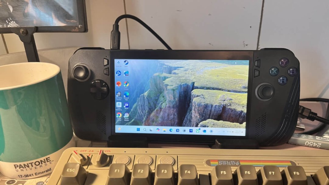 Using the ROG Ally X as a PC - Retro Handhelds