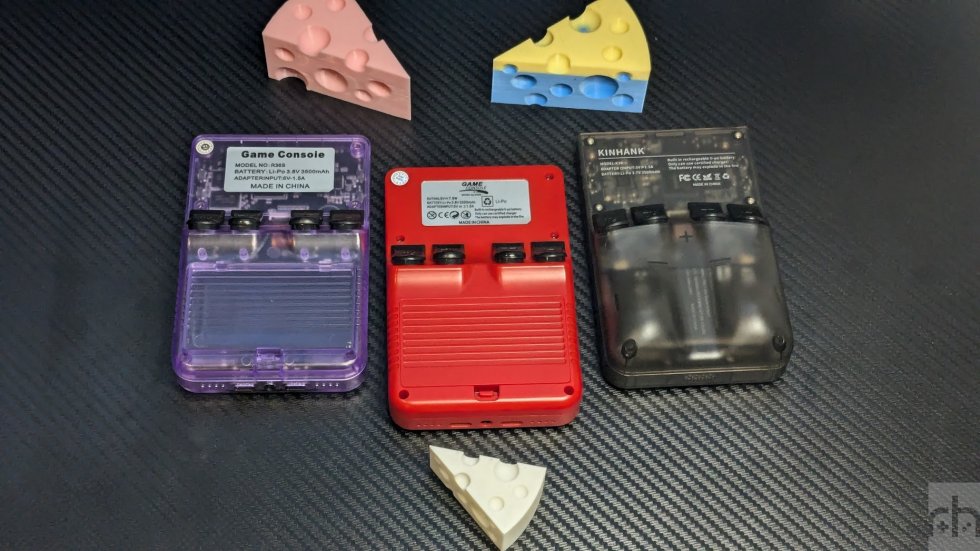 Multiplicity of Deception: R36 Clones Flood Market - Retro Handhelds