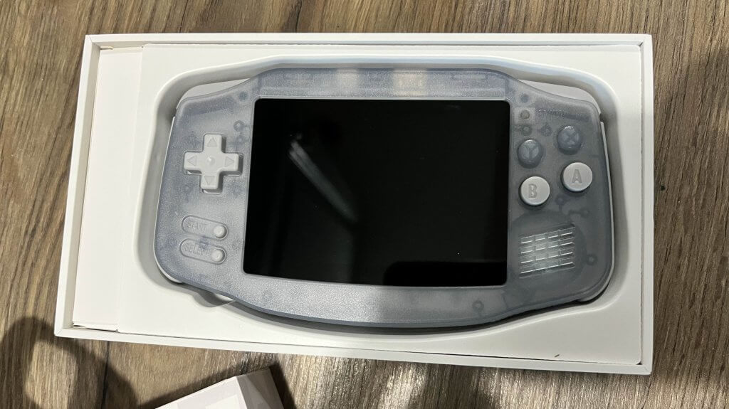 Hands-on With the Anbernic RG34XX in Glacier - Retro Handhelds