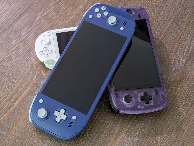 AYN Odin 2 vs. Odin 2 Mini vs. Odin 2 Portal: An 8 Gen 2 Shootout ...