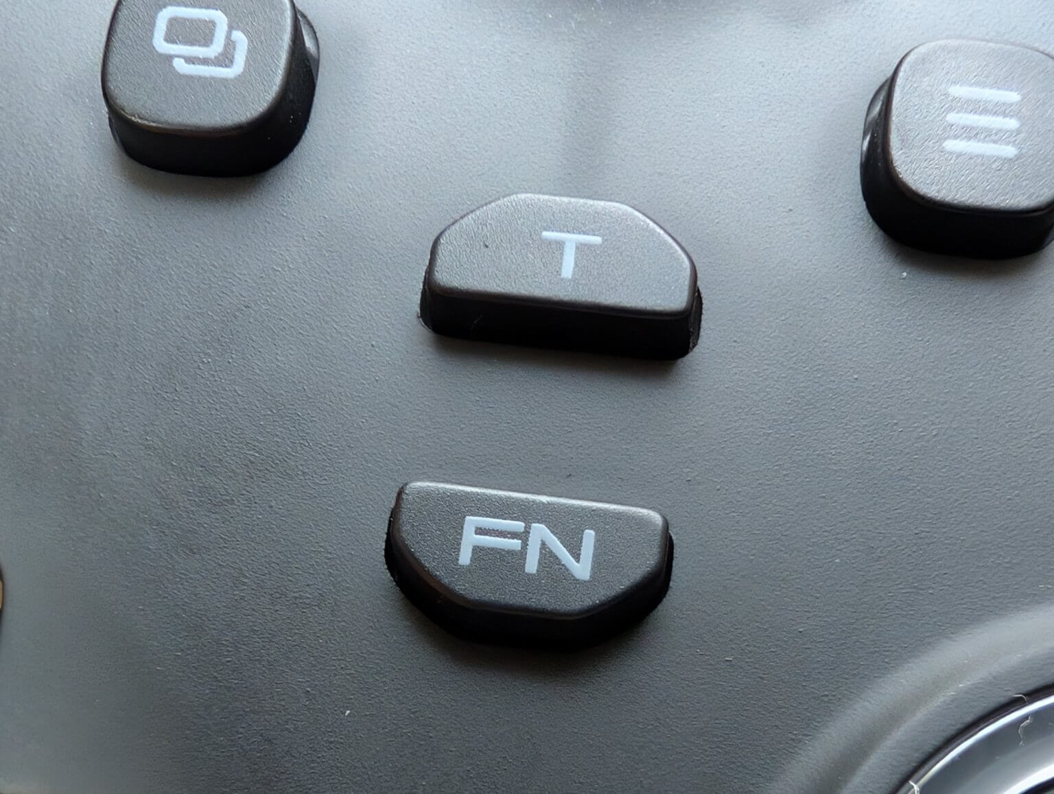 EasySMX D05 Review: An Easy Choice - Retro Handhelds