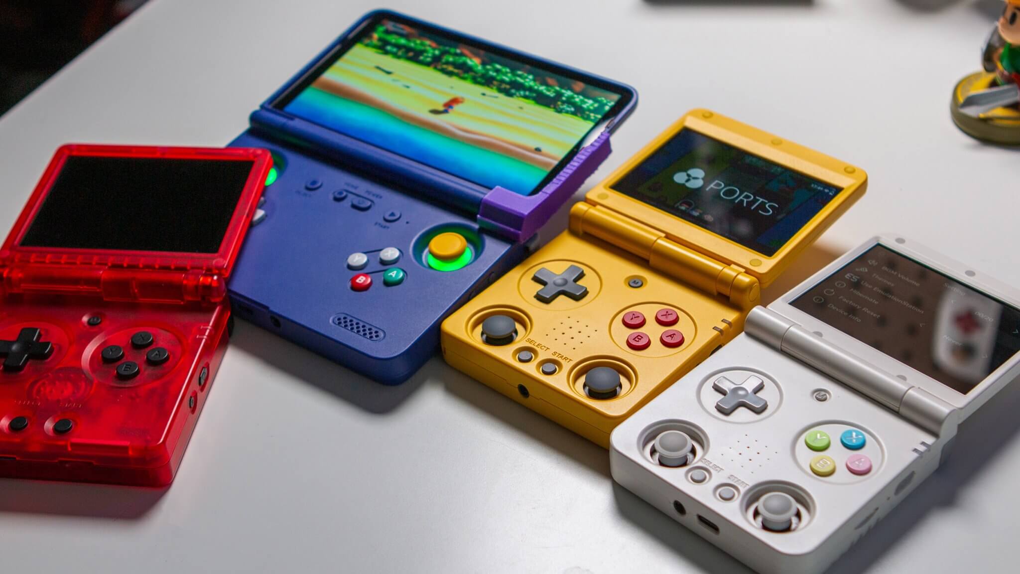 Retroid Pocket Flip 2 Review: The Clammiest of Clams - Retro Handhelds