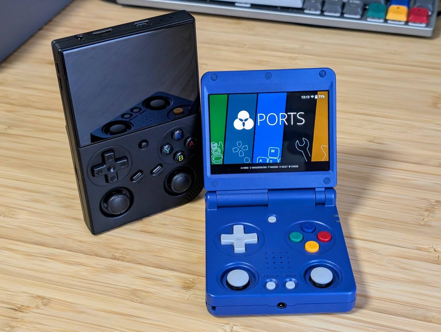 A Clamshell Comparison: What Wins? - Retro Handhelds