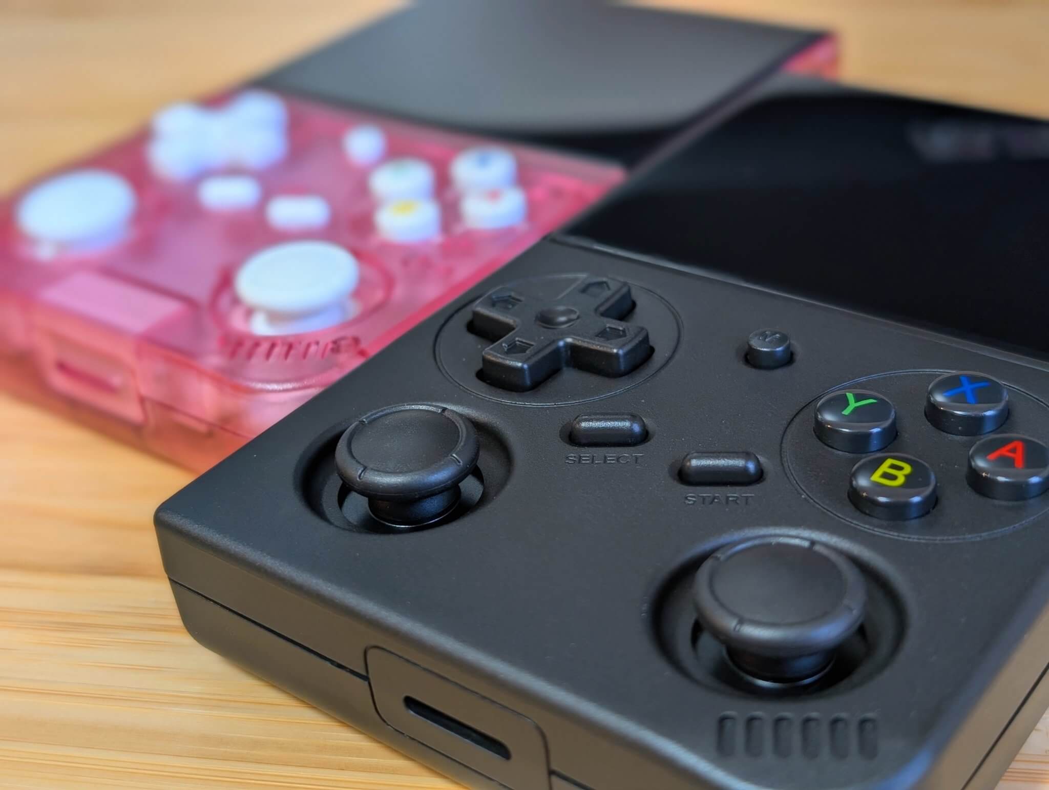 Anbernic RG35XX Pro First Impressions: It’s an Anbernic - Retro Handhelds