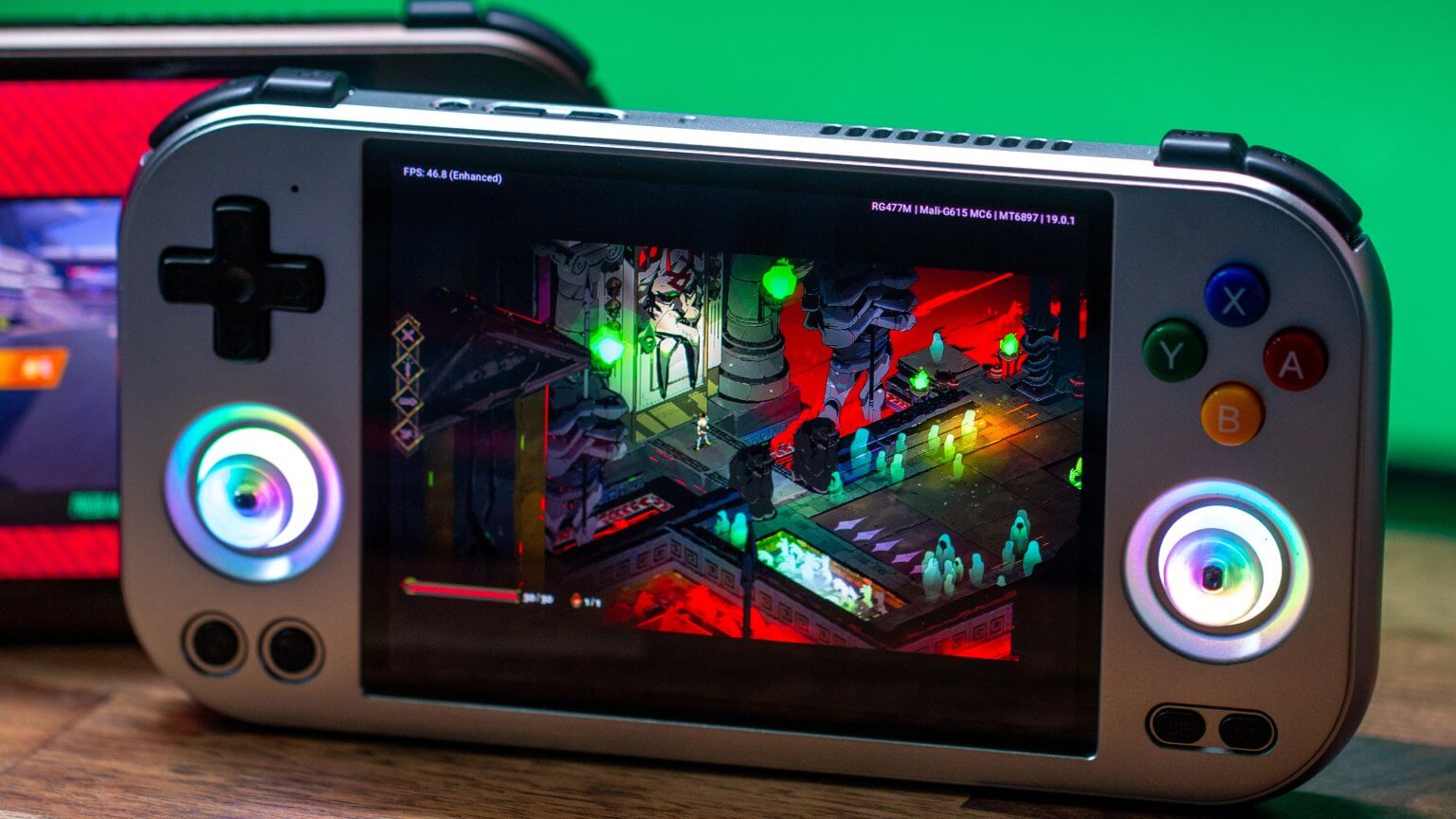 Anbernic RG477M First Impressions: A Chonky Beast - Retro Handhelds