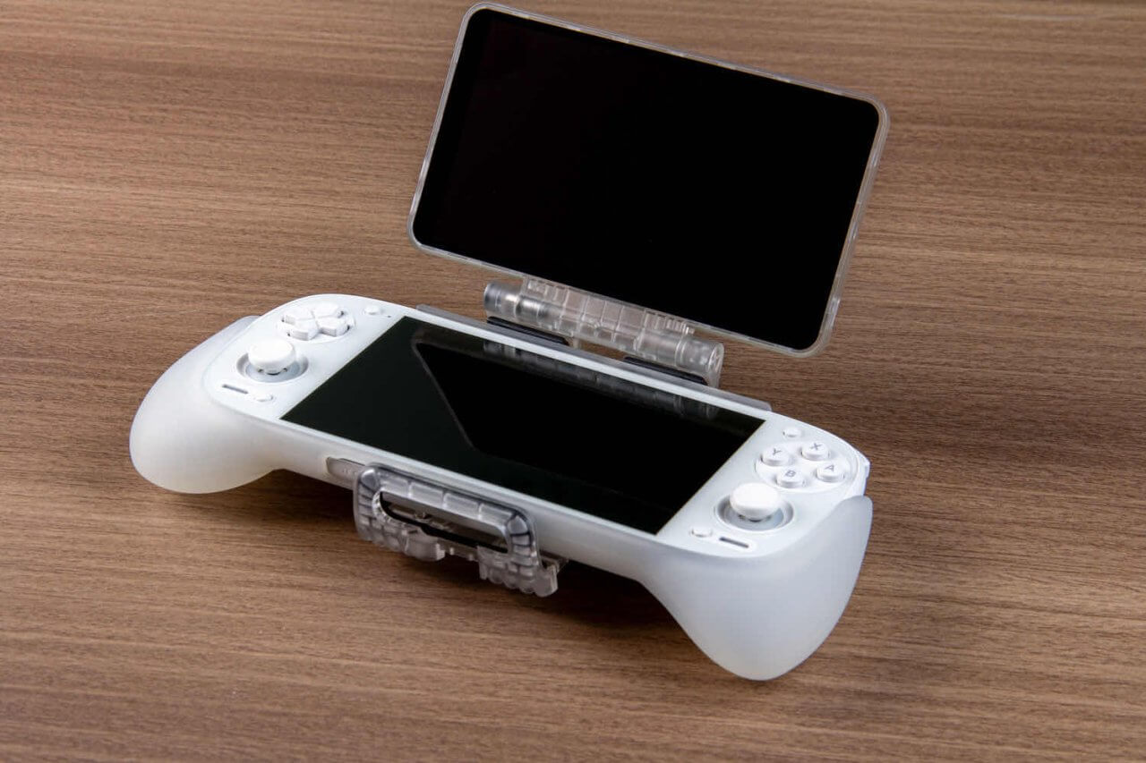 Retroid Reveals Real-World Photos of Upcoming Dual Screen Add-On ...